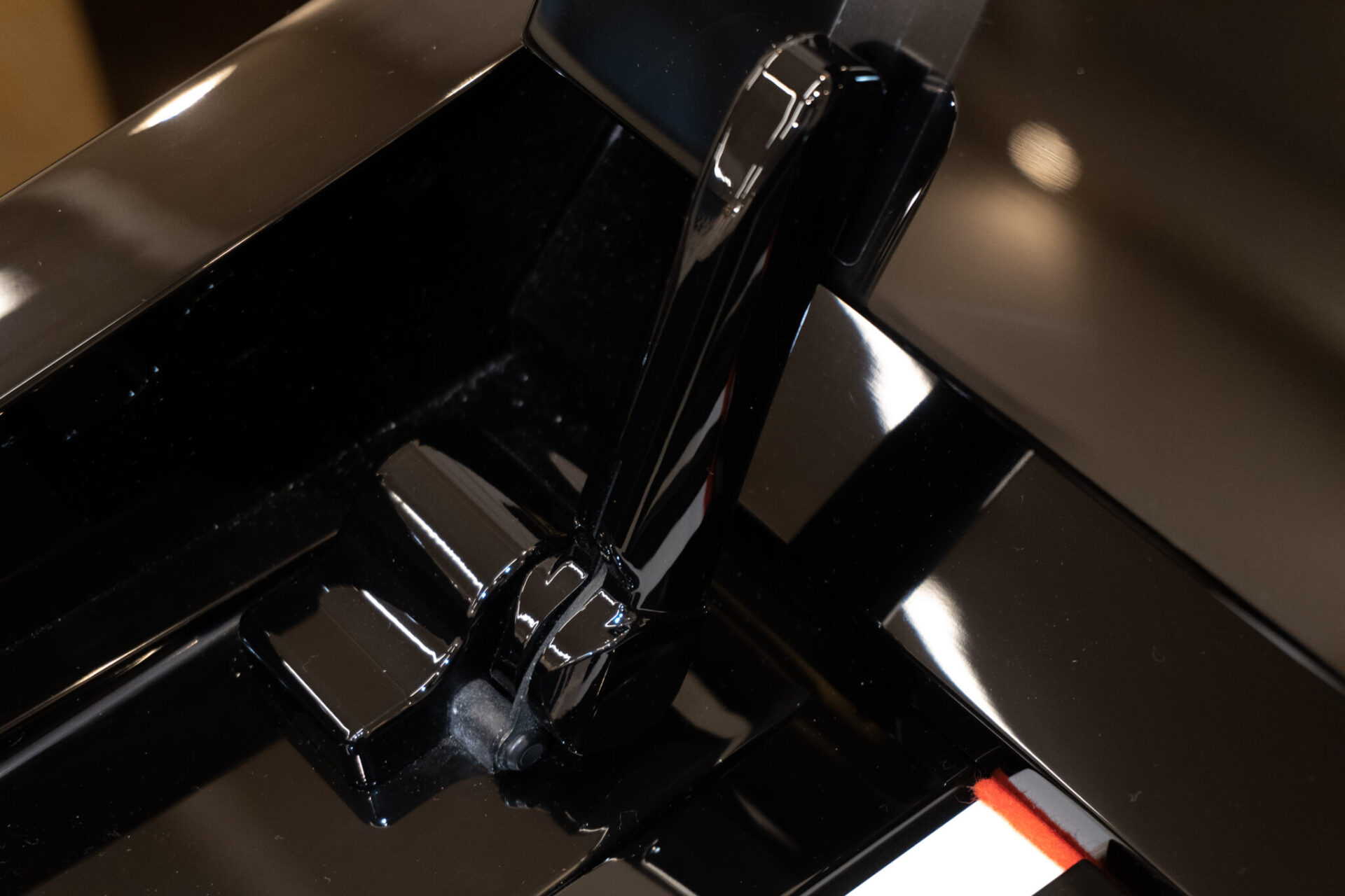 カワイ KB-15G| 中古ピアノ 自社工房リフレッシュ済3年保証付 | 新響楽器 | 大阪 兵庫 神戸 京都 滋賀 奈良 和歌山 関西圏限定販売品