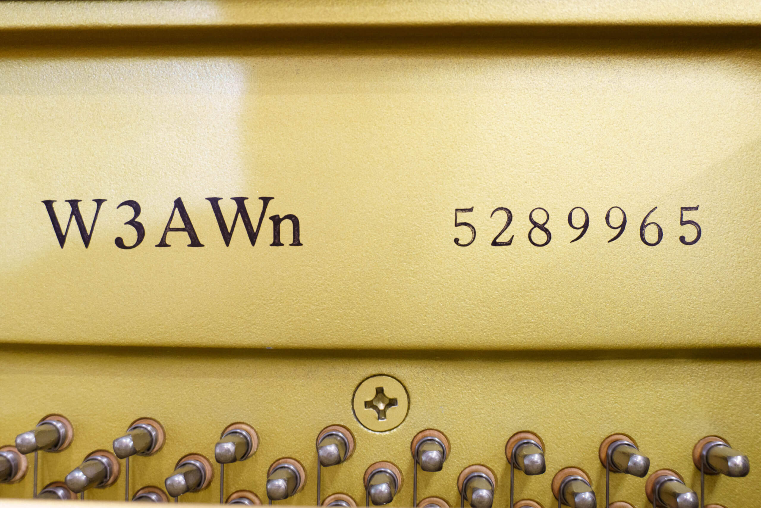 ヤマハ W3AWn| 中古ピアノ 自社工房リフレッシュ済3年保証付 | 新響楽器 | 大阪 兵庫 神戸 京都 滋賀 奈良 和歌山 関西圏限定販売品